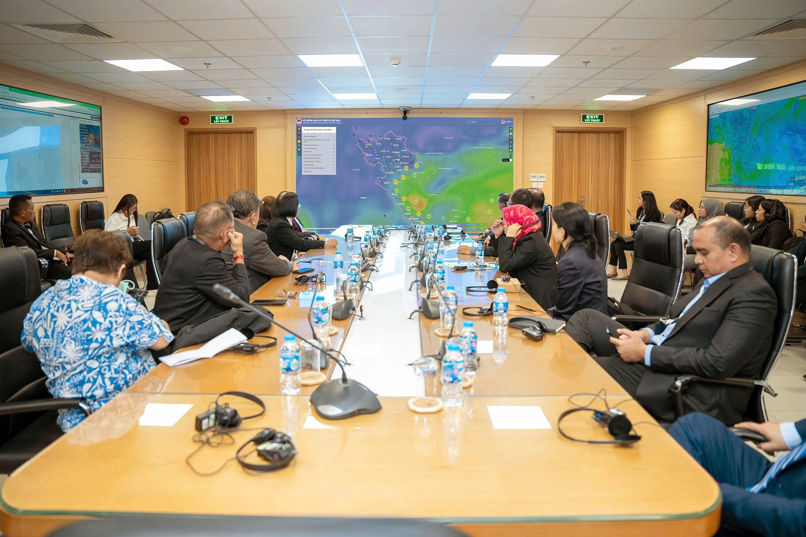 Giới thiệu Hệ thống giám sát thiên tai Việt Nam (VNDMS) với đoàn công ...